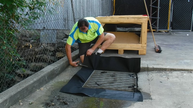 ENV-ASPDW1313B SpilMax® Drain Warden with Bilge Boom (1.3mL x 1.3mW x ...